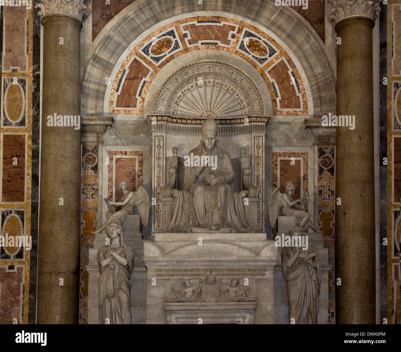 Bernini sculpture jesus hi-res stock photography and images - Alamy