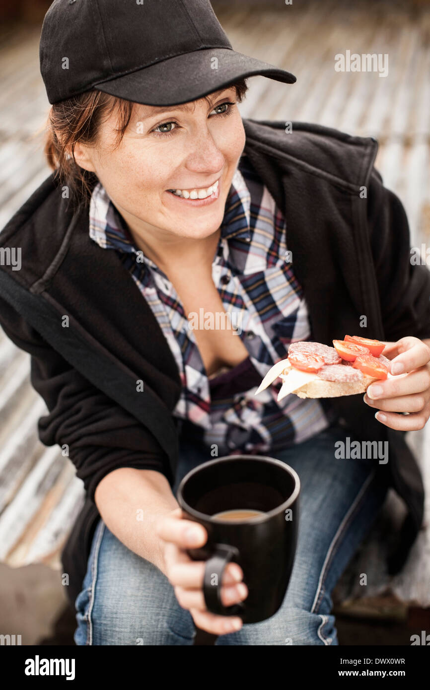 Female farmworkers hi-res stock photography and images - Alamy