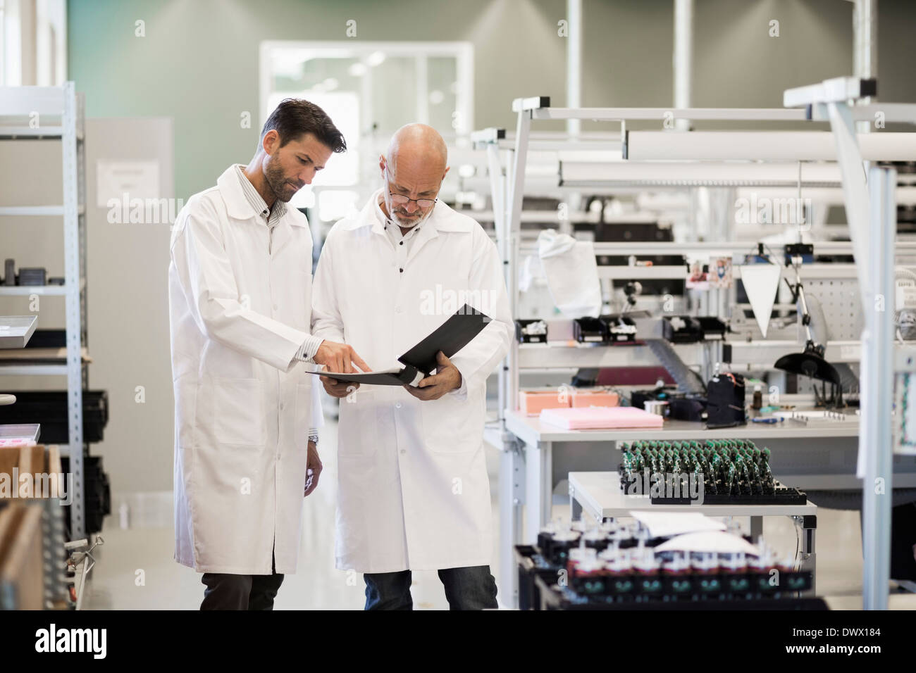 Engineers colours hi-res stock photography and images - Alamy