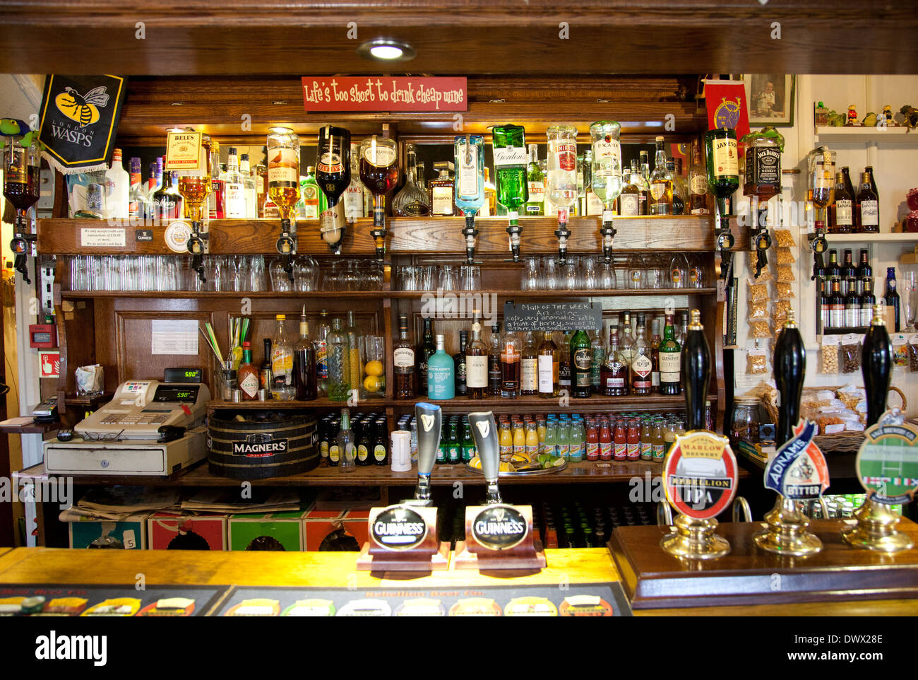 The Frog Pub and Restaurant Bar in Skirmett in Buckinghamshire - UK ...