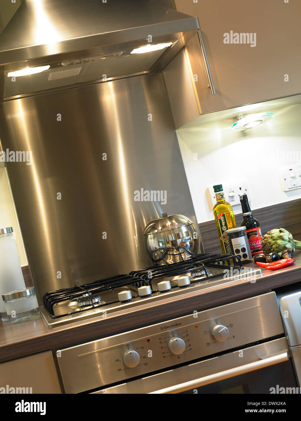 Cooker and oven hob in kitchen Stock Photo - Alamy