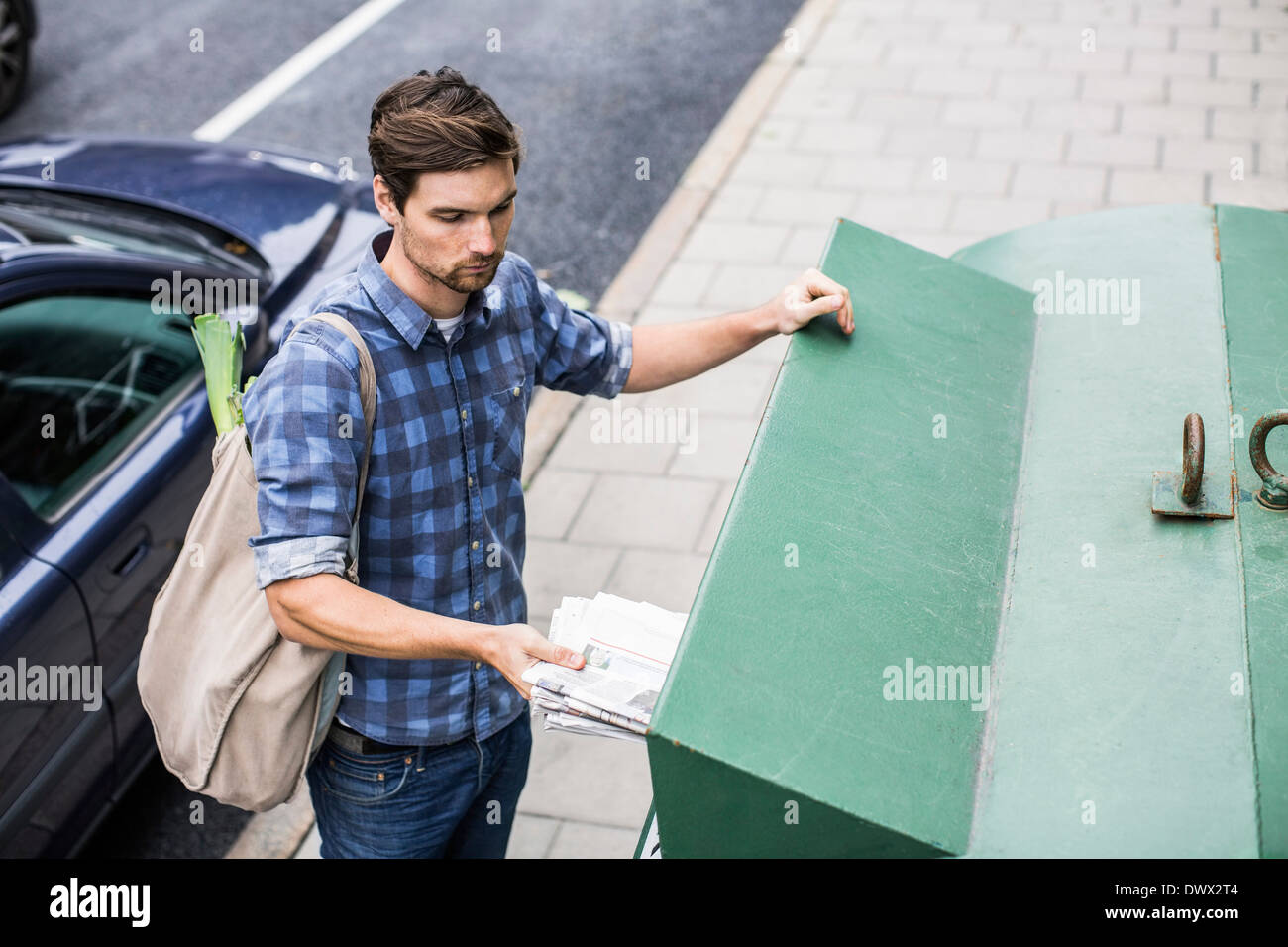 Recycled newspaper hi-res stock photography and images - Alamy