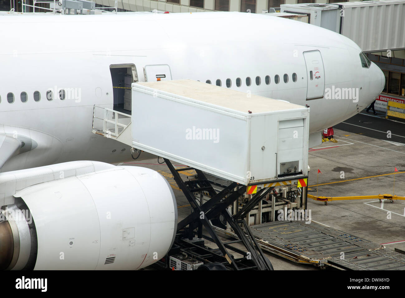 Aircraft catering hi-res stock photography and images - Alamy