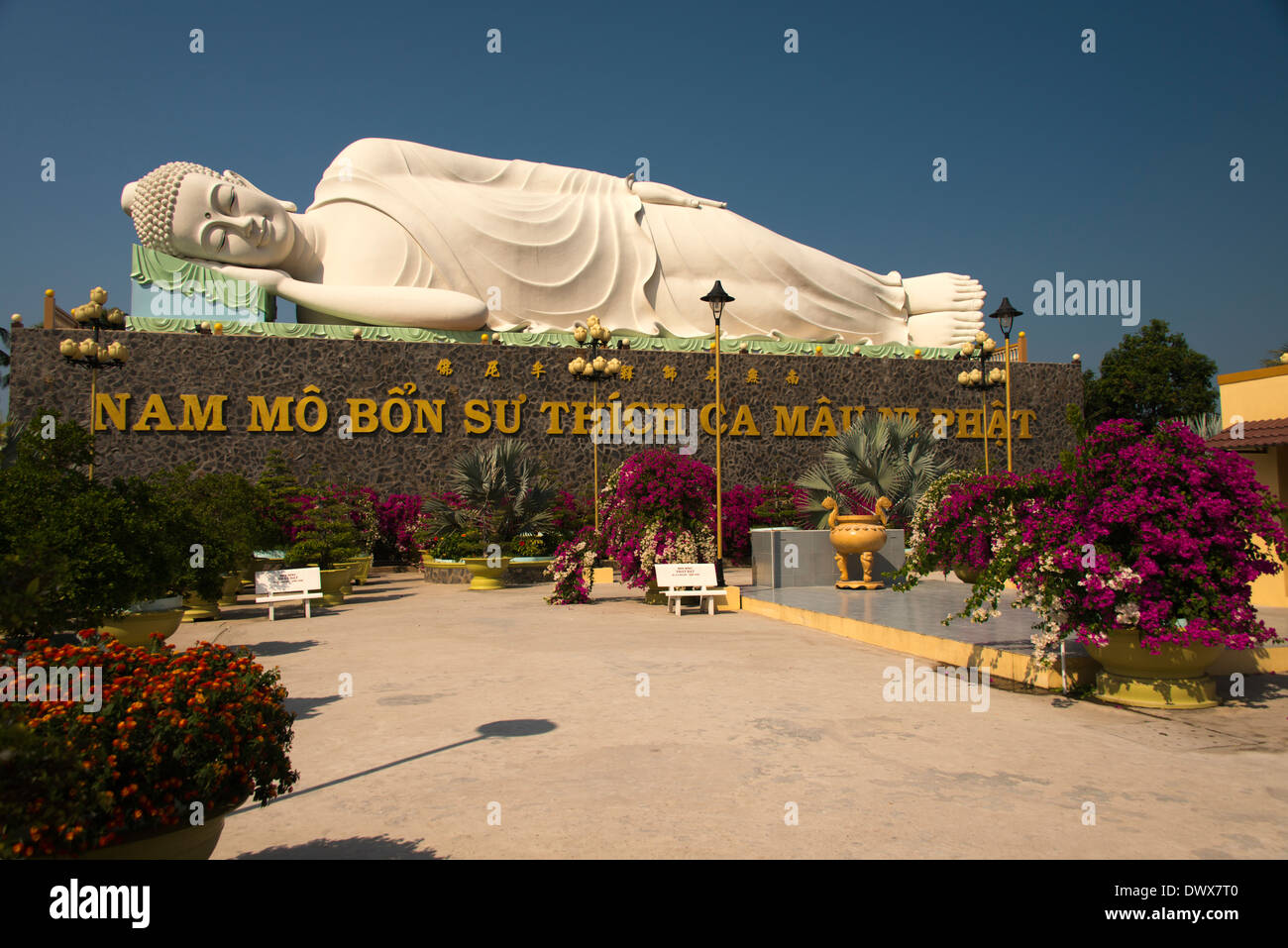 Budda hi-res stock photography and images - Alamy