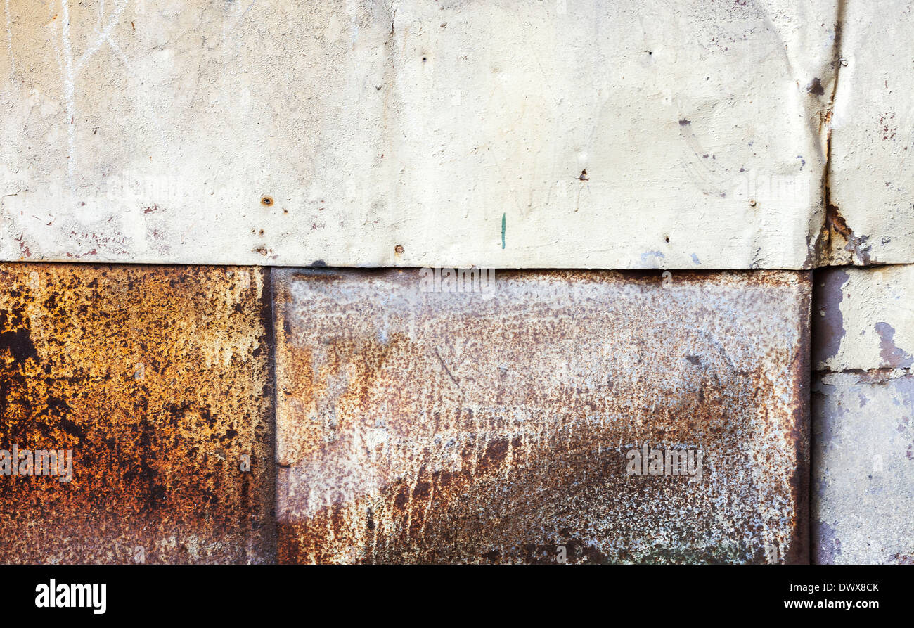 Grungy rusted metal wall detailed background texture Stock Photo - Alamy