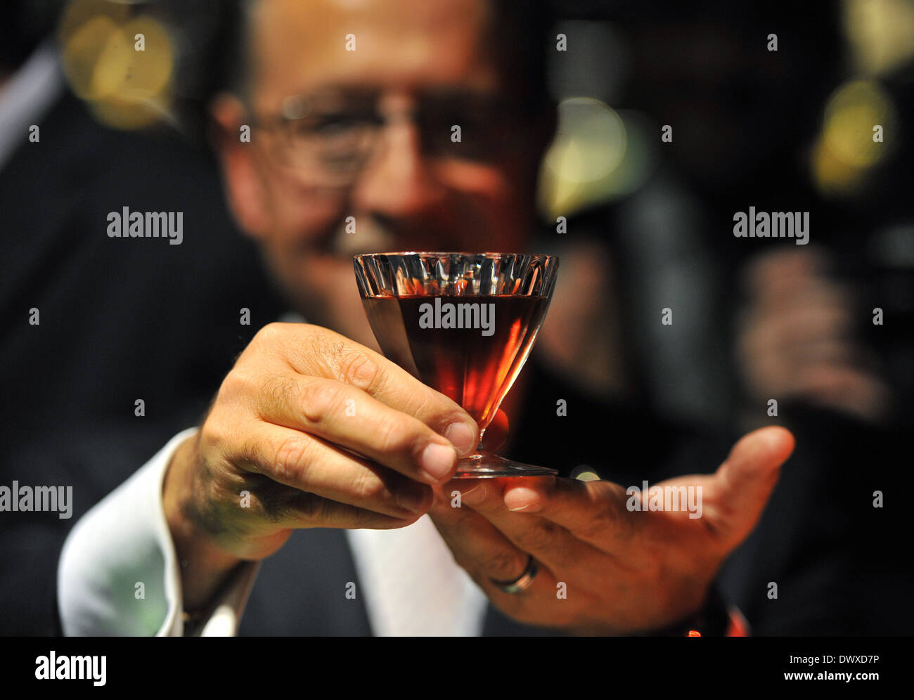 Salvatore Calabrese breaks the World Record for the most expensive ...