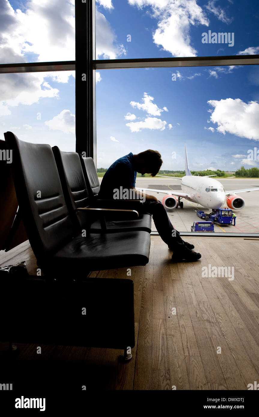 Wait airport plane hi-res stock photography and images - Alamy