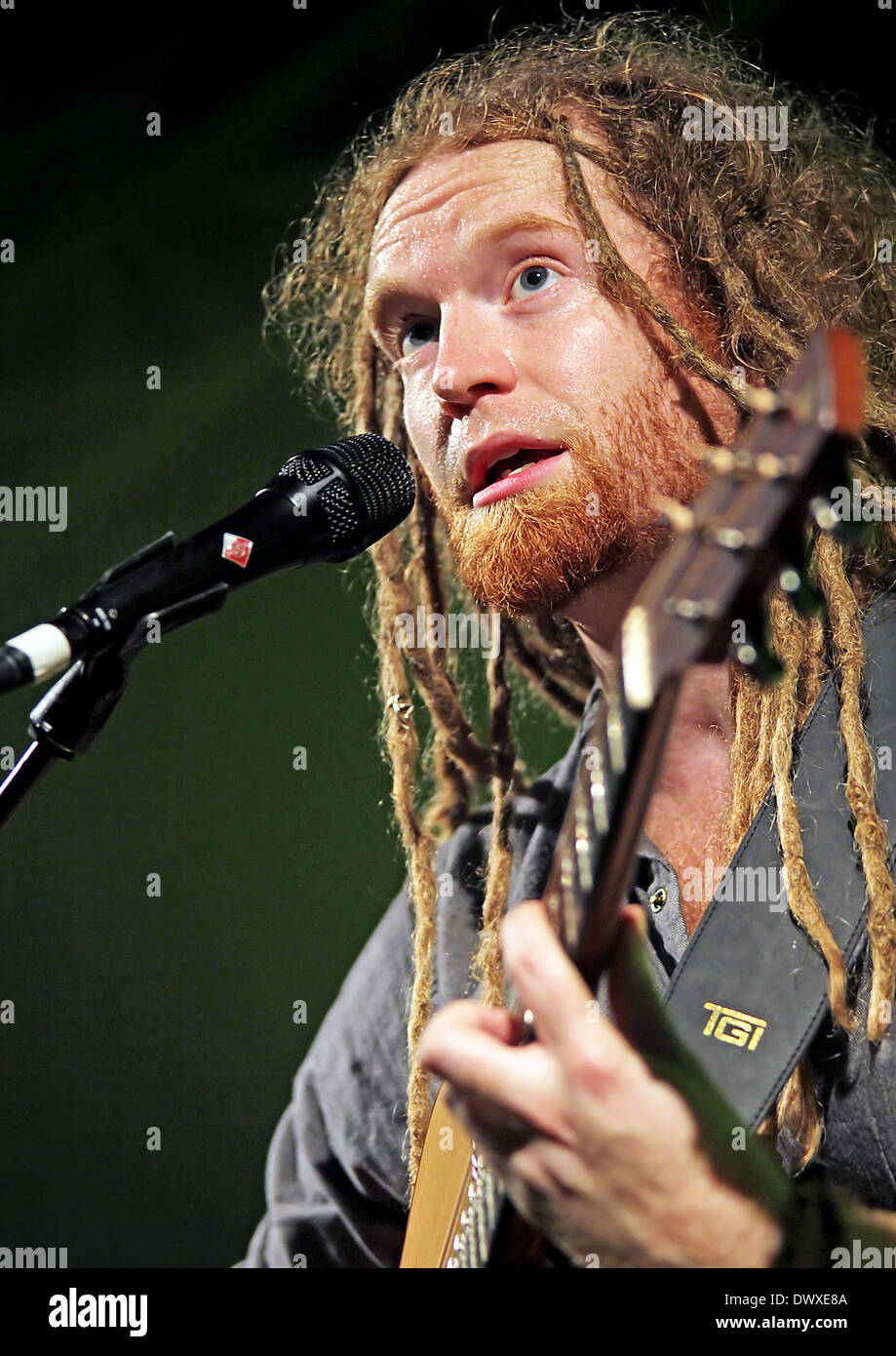 Newton Faulkner performing at Liverpool O2 Academy. Liverpool, England ...