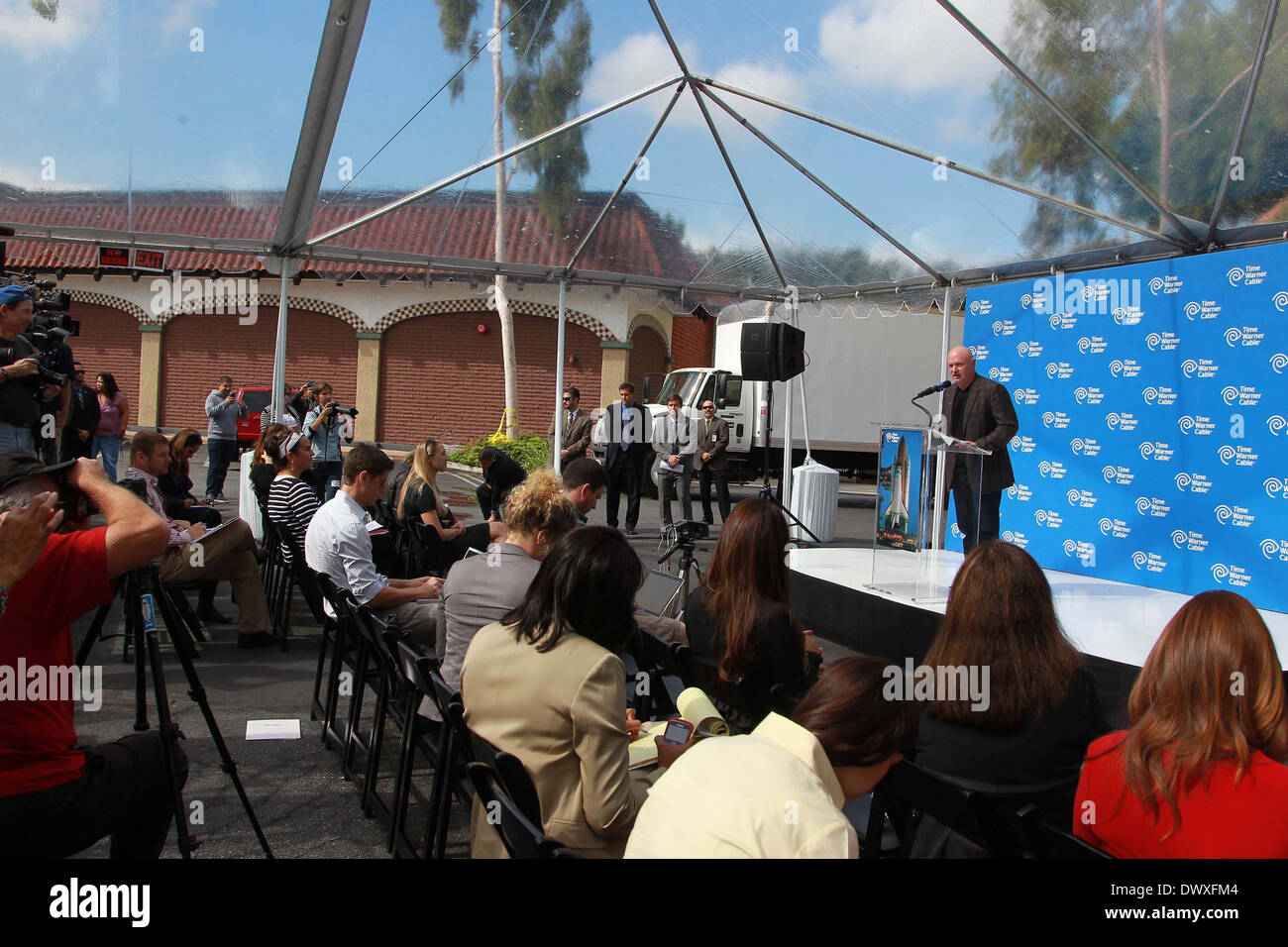 Captain mark kelly commander hi-res stock photography and images - Alamy