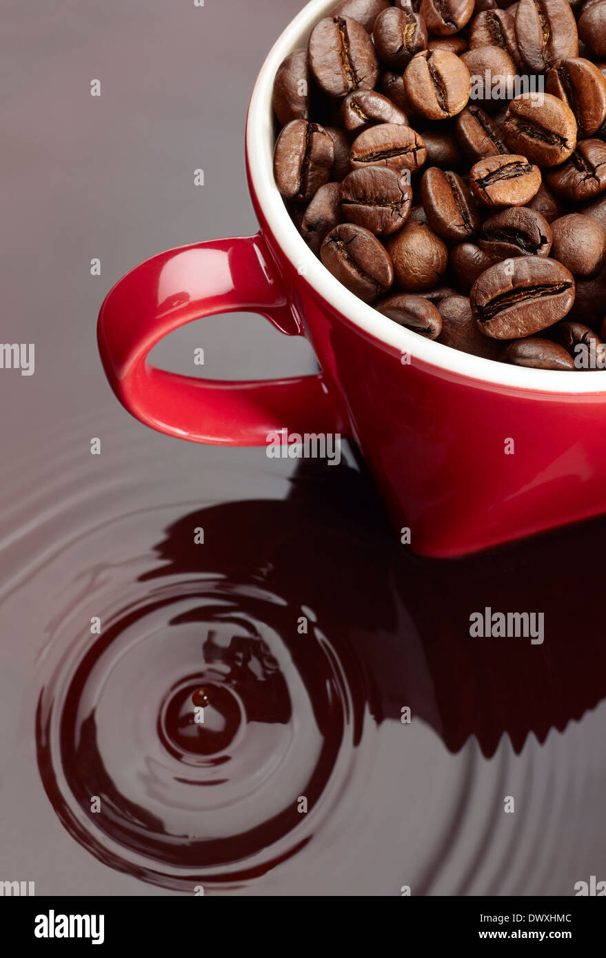 Dark red wave vertical background hi-res stock photography and images ...