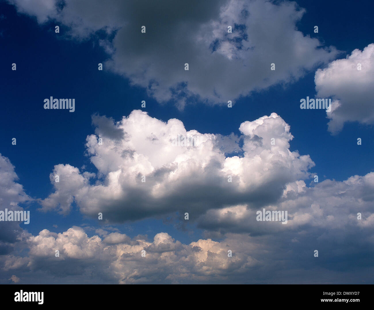 Cumulous nimbus hi-res stock photography and images - Alamy