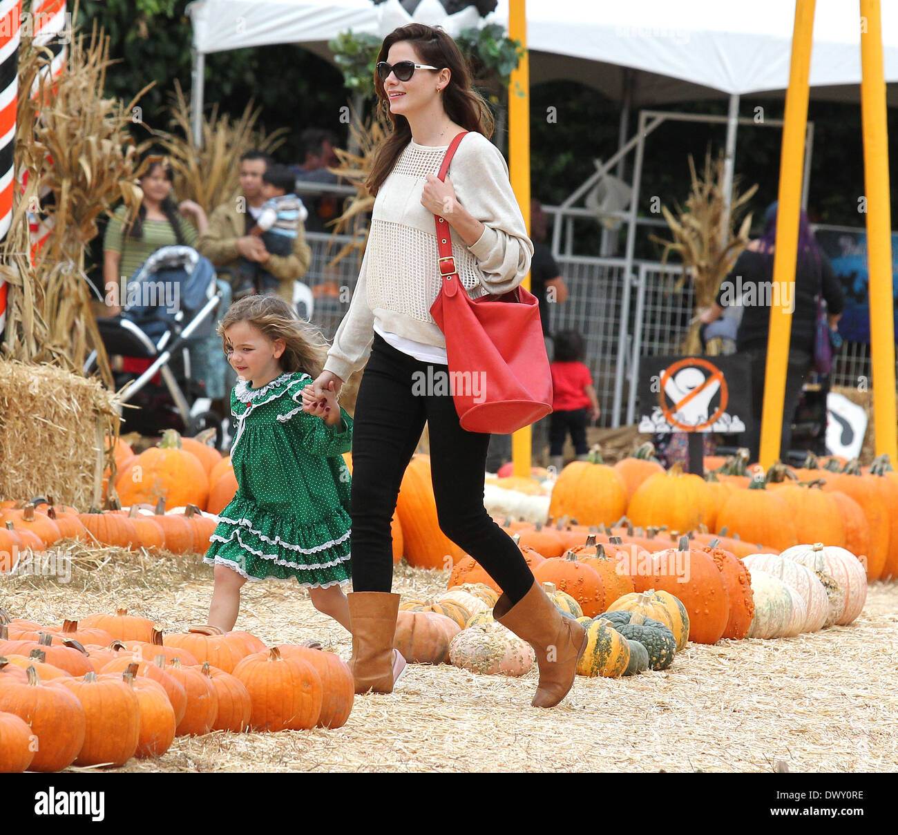 Michelle Monaghan and her daughter Willow enjoy the day at Pumpkin ...