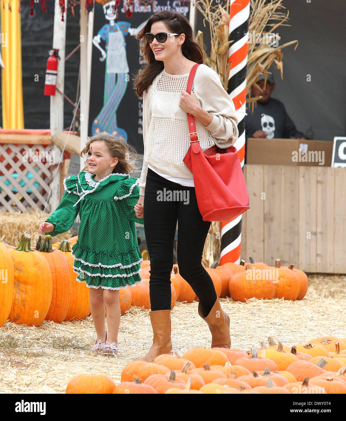 Michelle Monaghan and her daughter Willow enjoy the day at Pumpkin ...