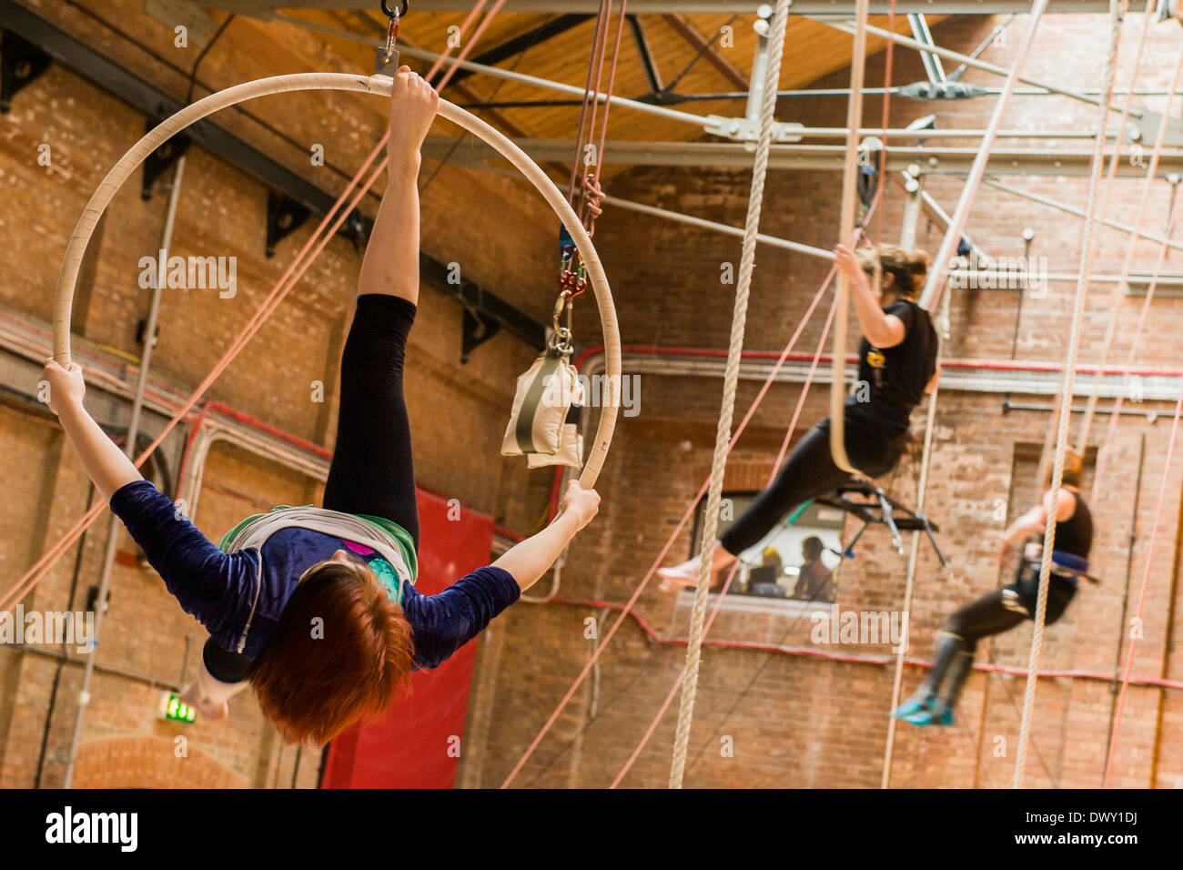 Training at Circus Space, the Hoxton based training school for circus ...