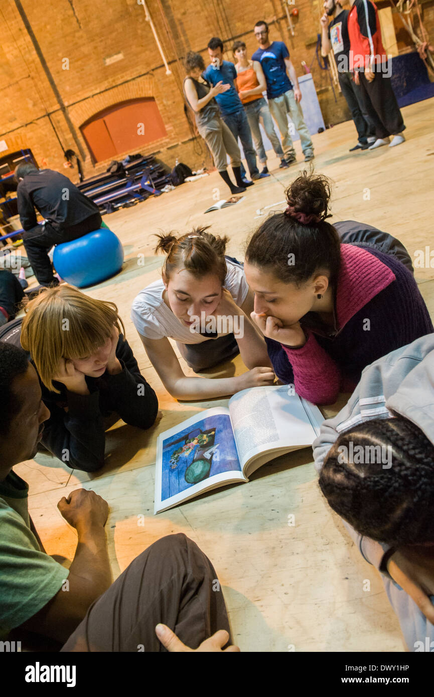 National circus school hi-res stock photography and images - Alamy