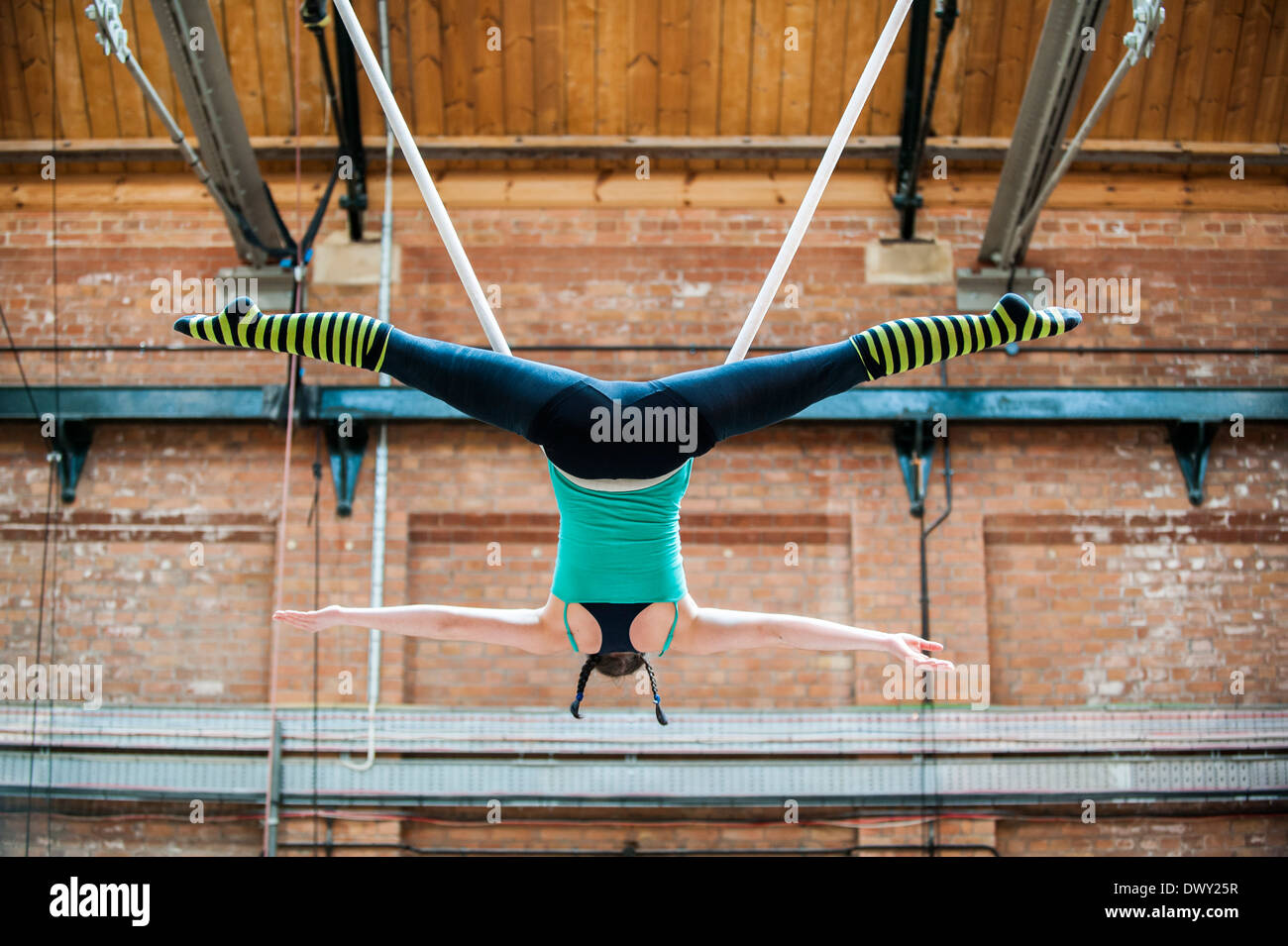 Training at Circus Space, the Hoxton based training school for circus ...