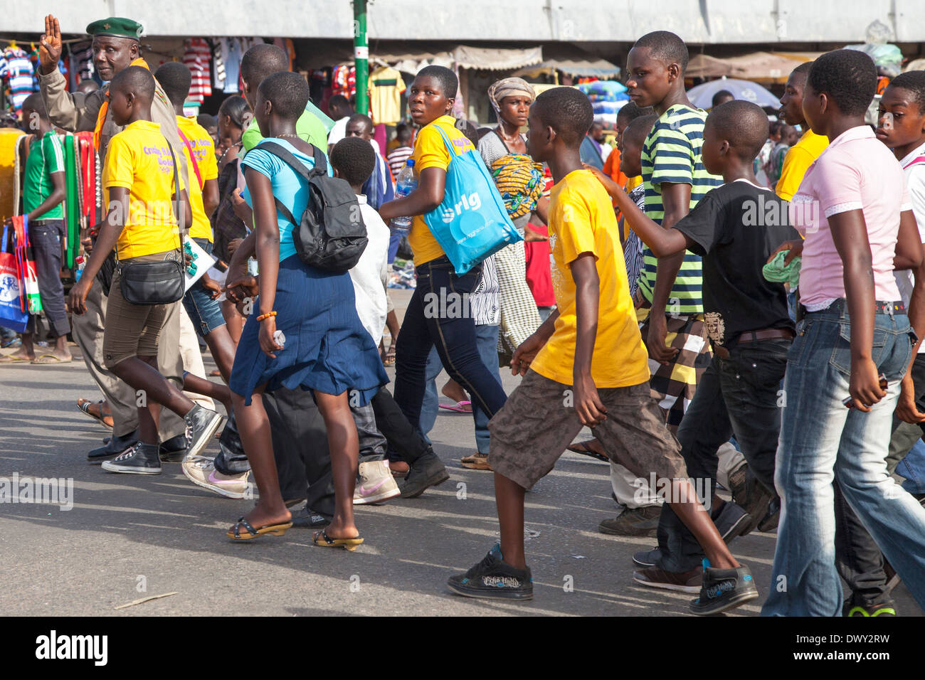 People at Makola Market, Accra, Ghana, Africa Stock Photo - Alamy