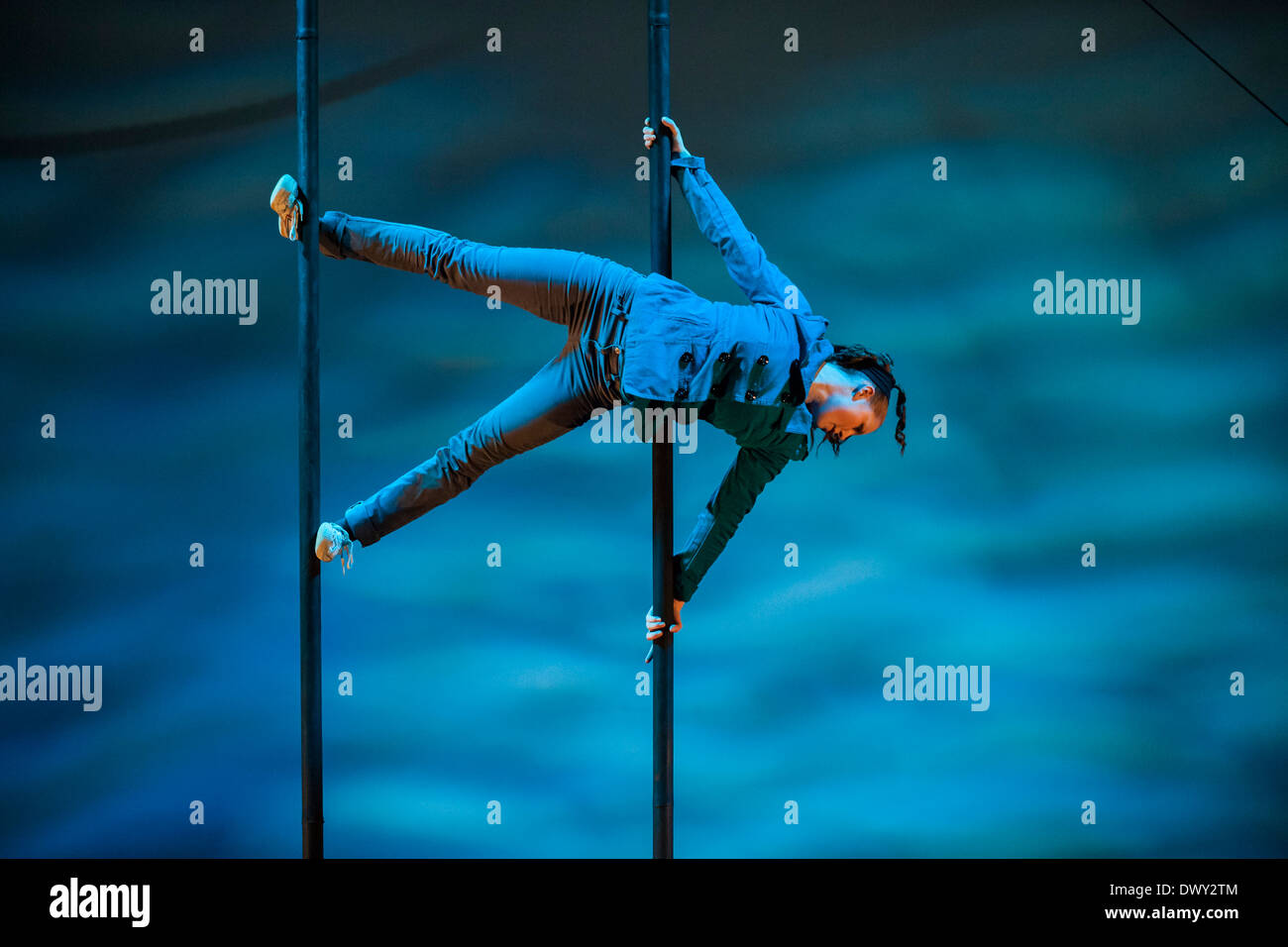 Circus and balance pole hi-res stock photography and images - Alamy