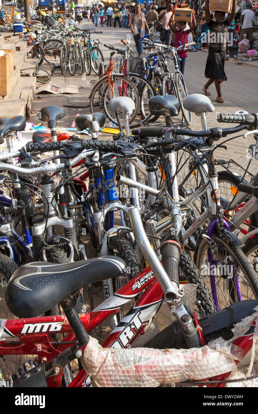 Bicycle shop at Makola Market, Accra, Ghana, Africa Stock Photo - Alamy