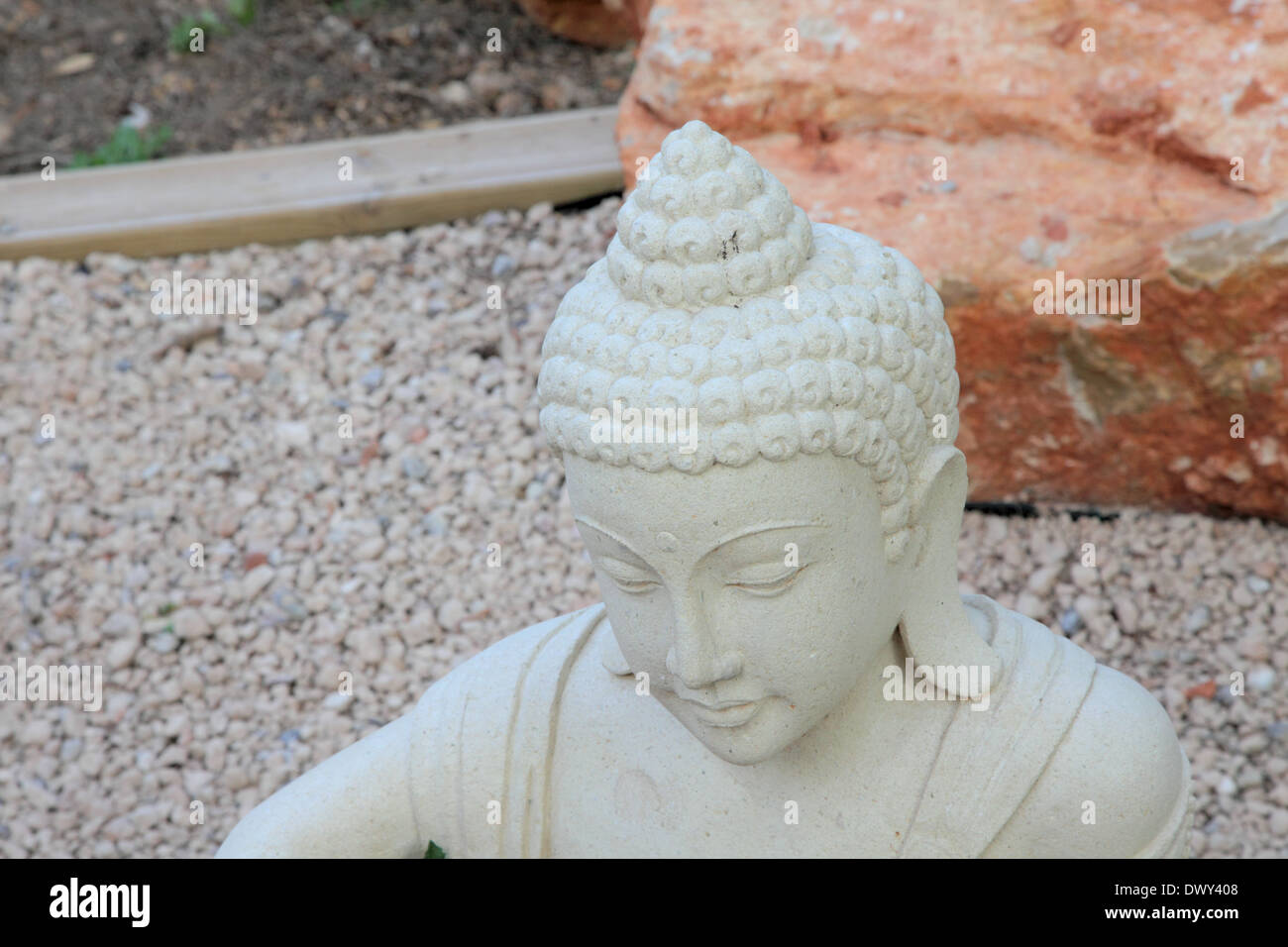 Meditation statue hi-res stock photography and images - Alamy