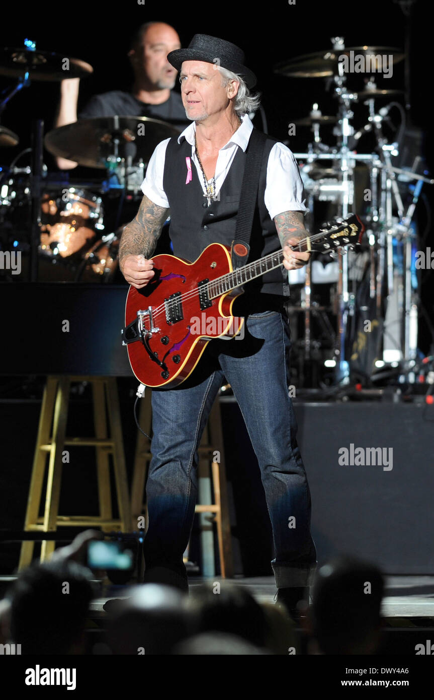 Neil Giraldo performing live at the 1-800-Ask-Gary Amphitheatre Tampa ...