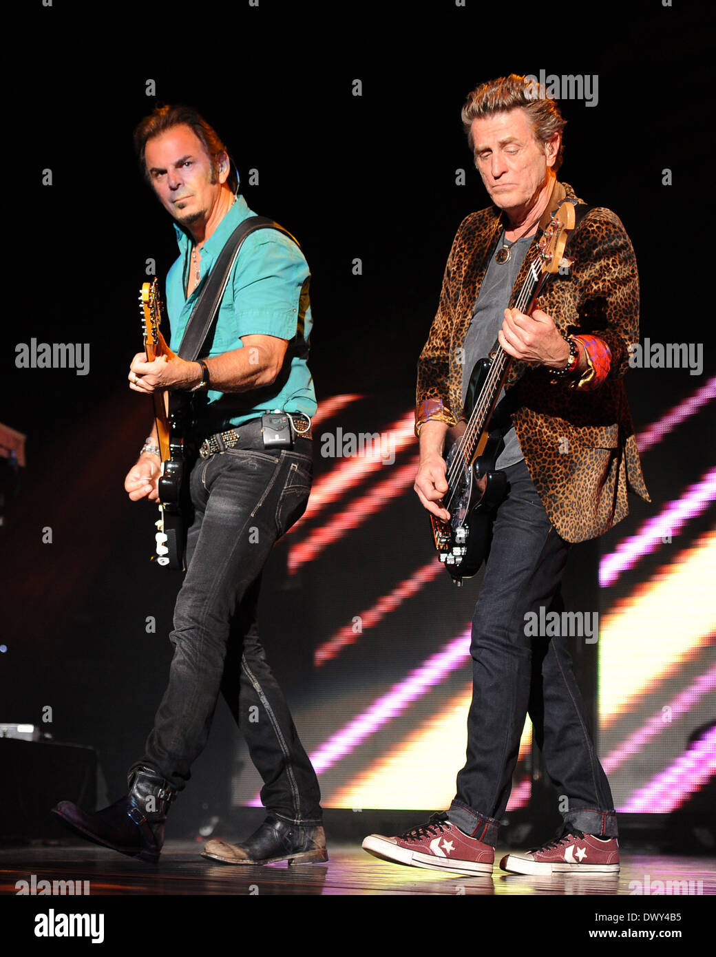 Jonathan cain and ross valory hi-res stock photography and images - Alamy