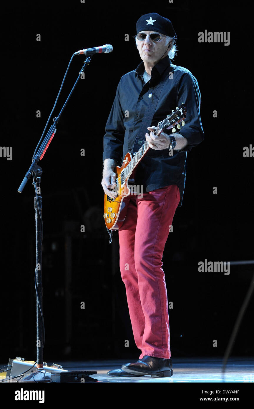 Paul Dean Loverboy performing live at the 1-800-Ask-Gary Amphitheatre ...