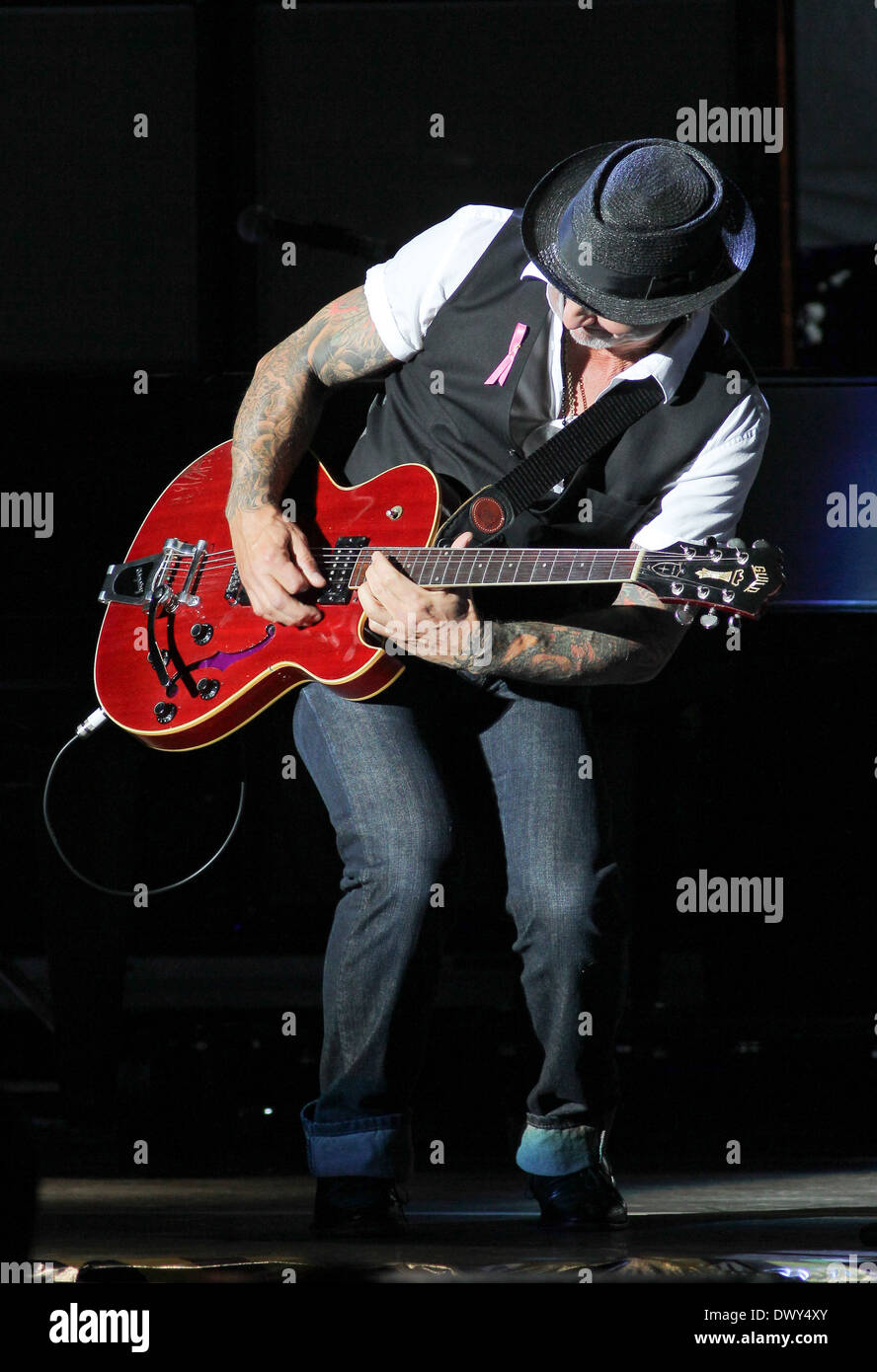 Neil Giraldo performing live at the Cruzan Amphitheatre West Palm Beach ...