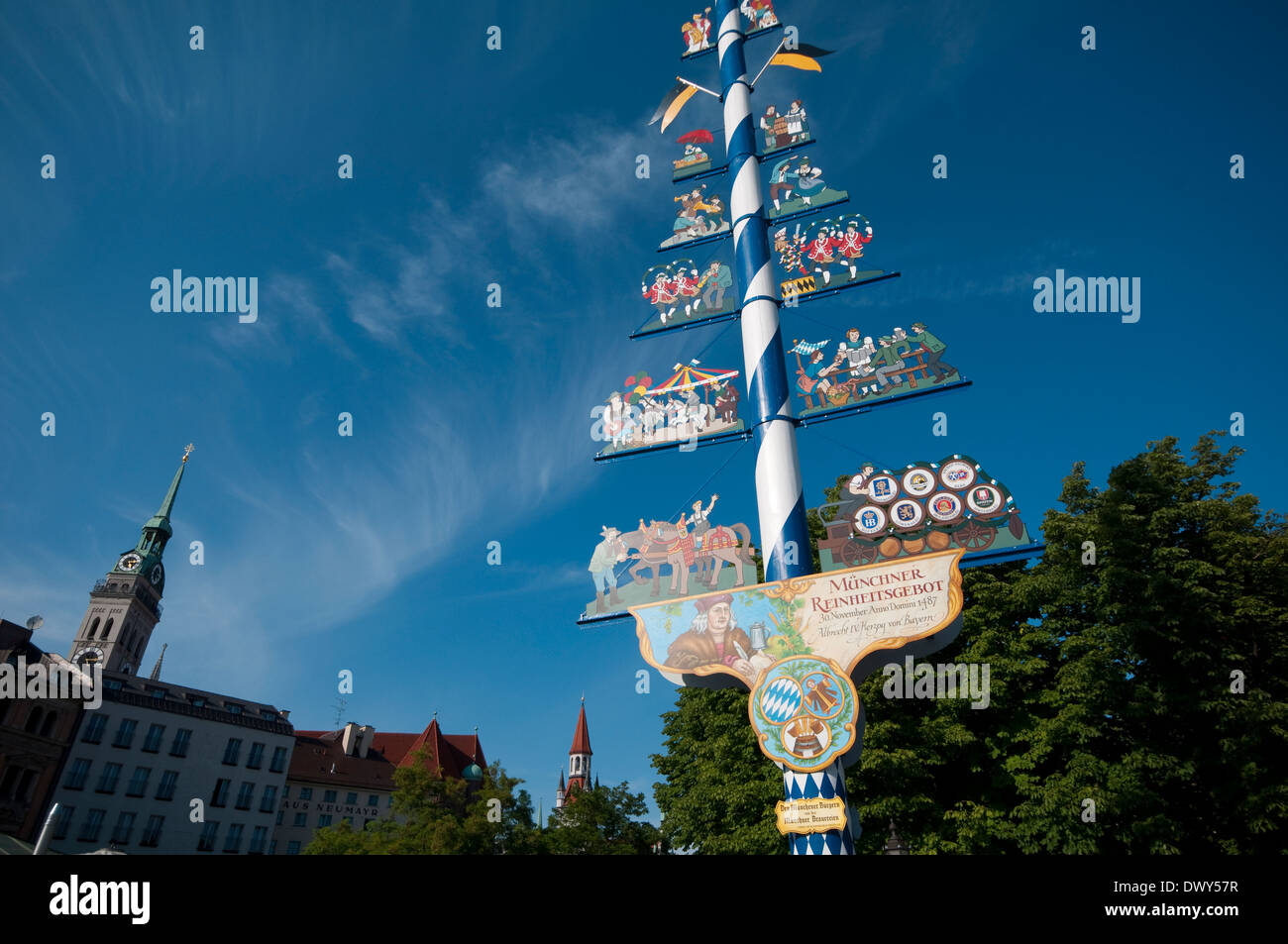Germany, Bavaria, Munich, Maypole the Viktualienmarkt Stock Photo - Alamy