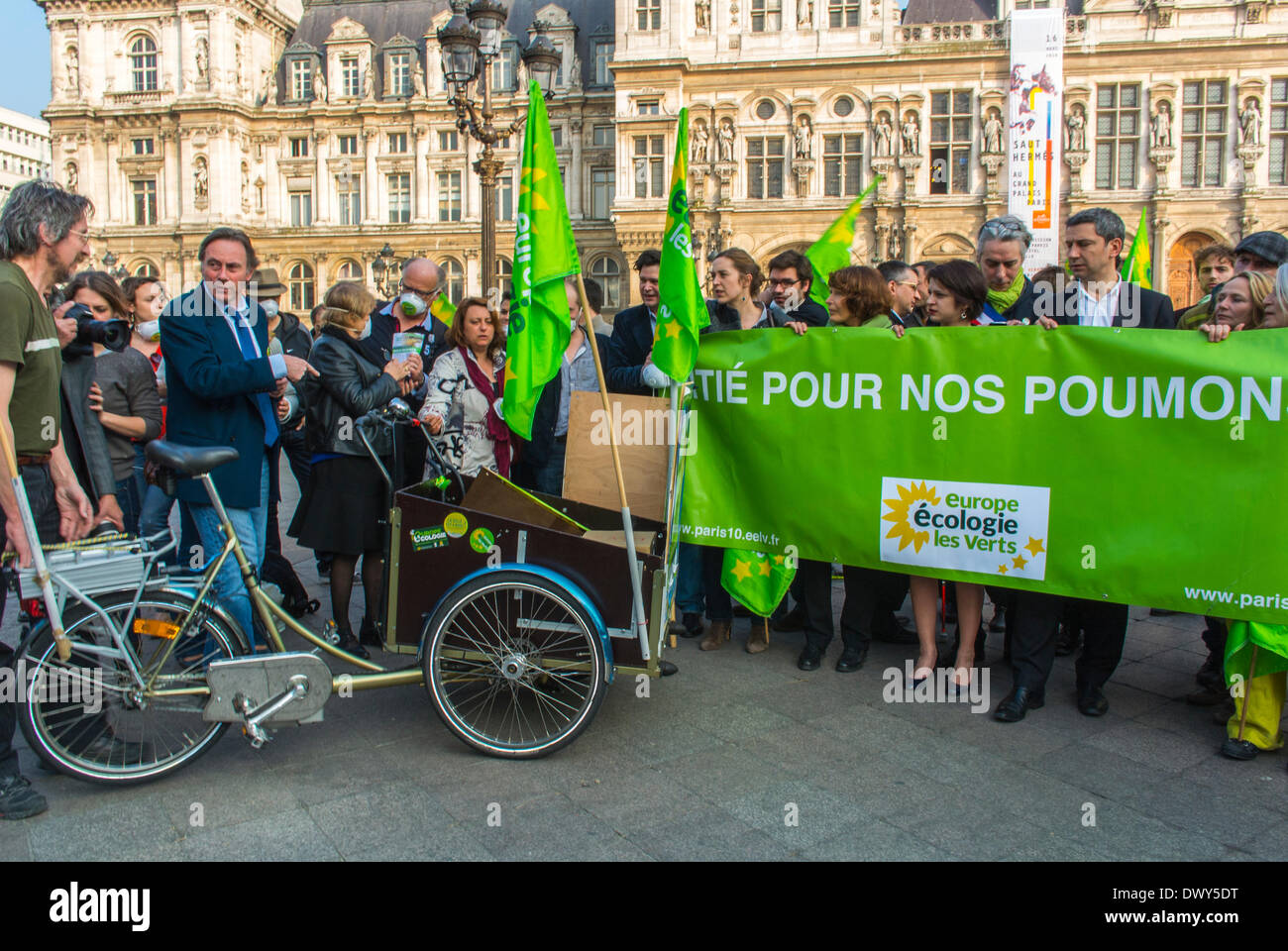 Paris, France. European Ecologie Les Verts Green Party protesting Air ...