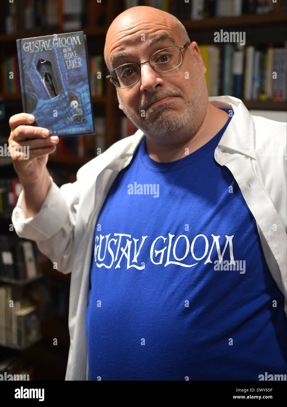 Author Adam-Troy Castro meets fans and discusses his new book 'Gustav ...