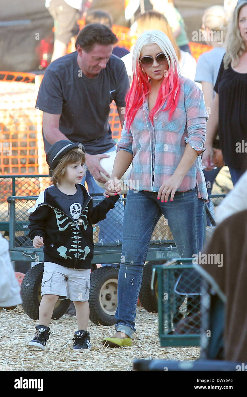 Max Bratman and Christina Aguilera Christina Aguilera enjoys a day at ...