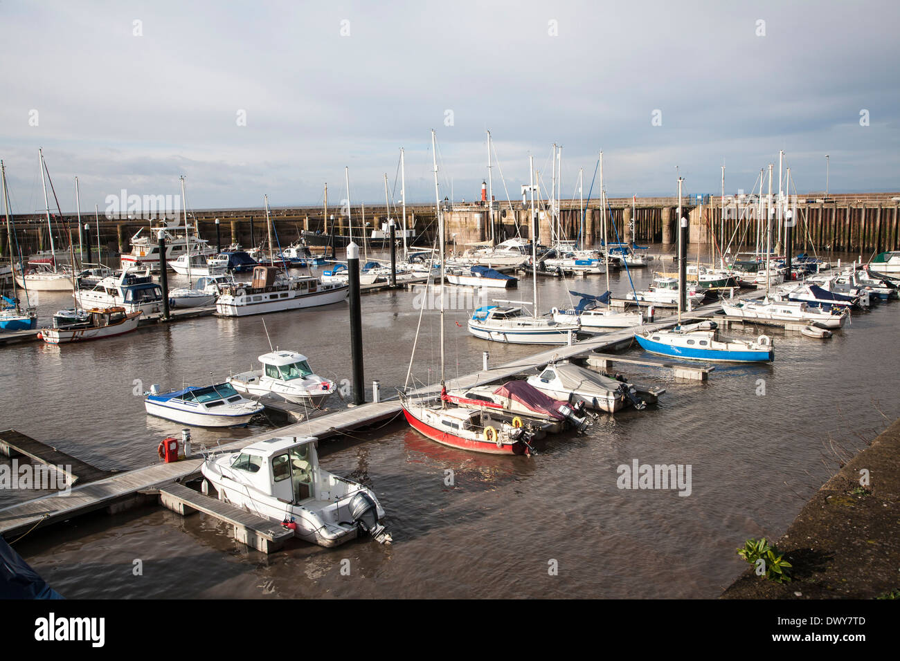 Watchet somerset harbour hi-res stock photography and images - Alamy