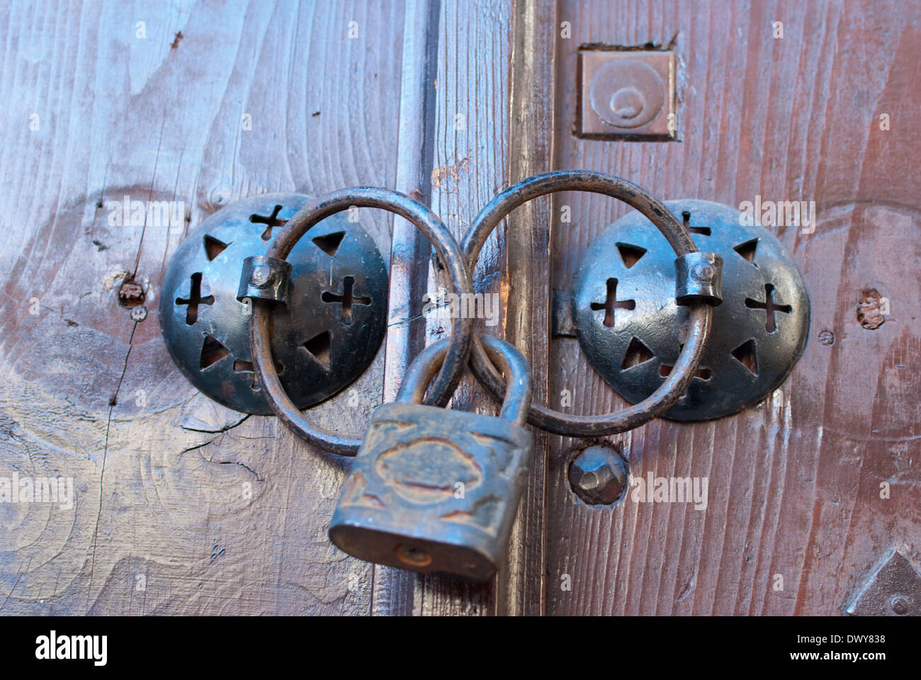old door lock Stock Photo - Alamy