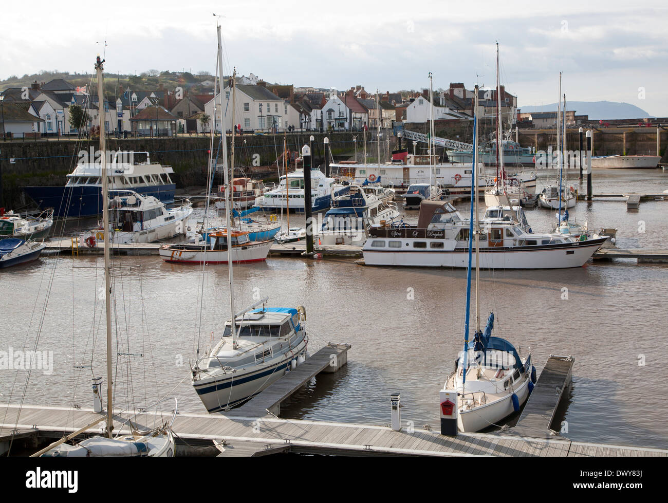 Watchet somerset harbour hi-res stock photography and images - Alamy
