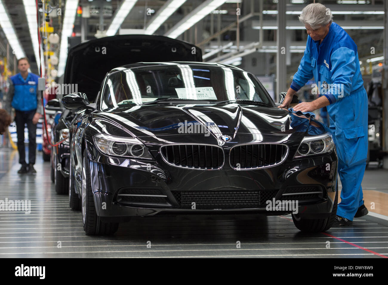 Car final assembly inspection hi-res stock photography and images - Alamy
