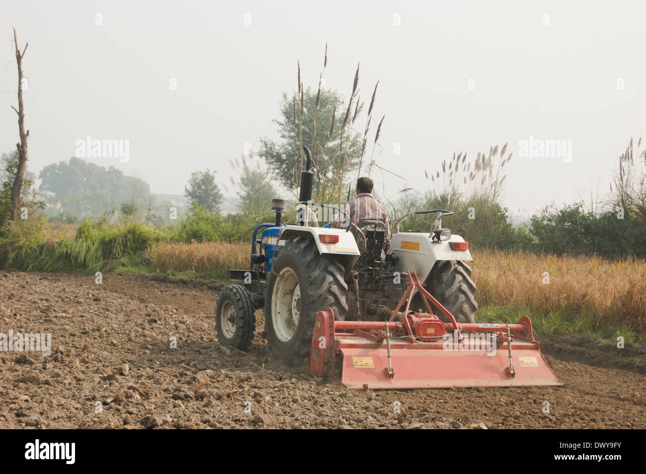 Indian farmers tractors hi-res stock photography and images - Alamy
