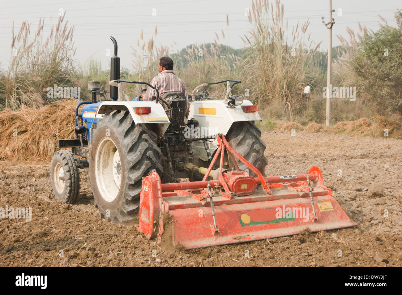 Indian farmers tractors hi-res stock photography and images - Alamy