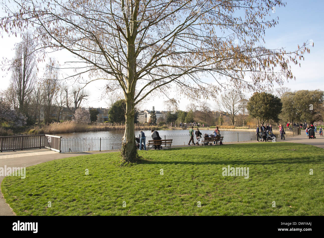 Brockwell park walled garden hi-res stock photography and images - Alamy