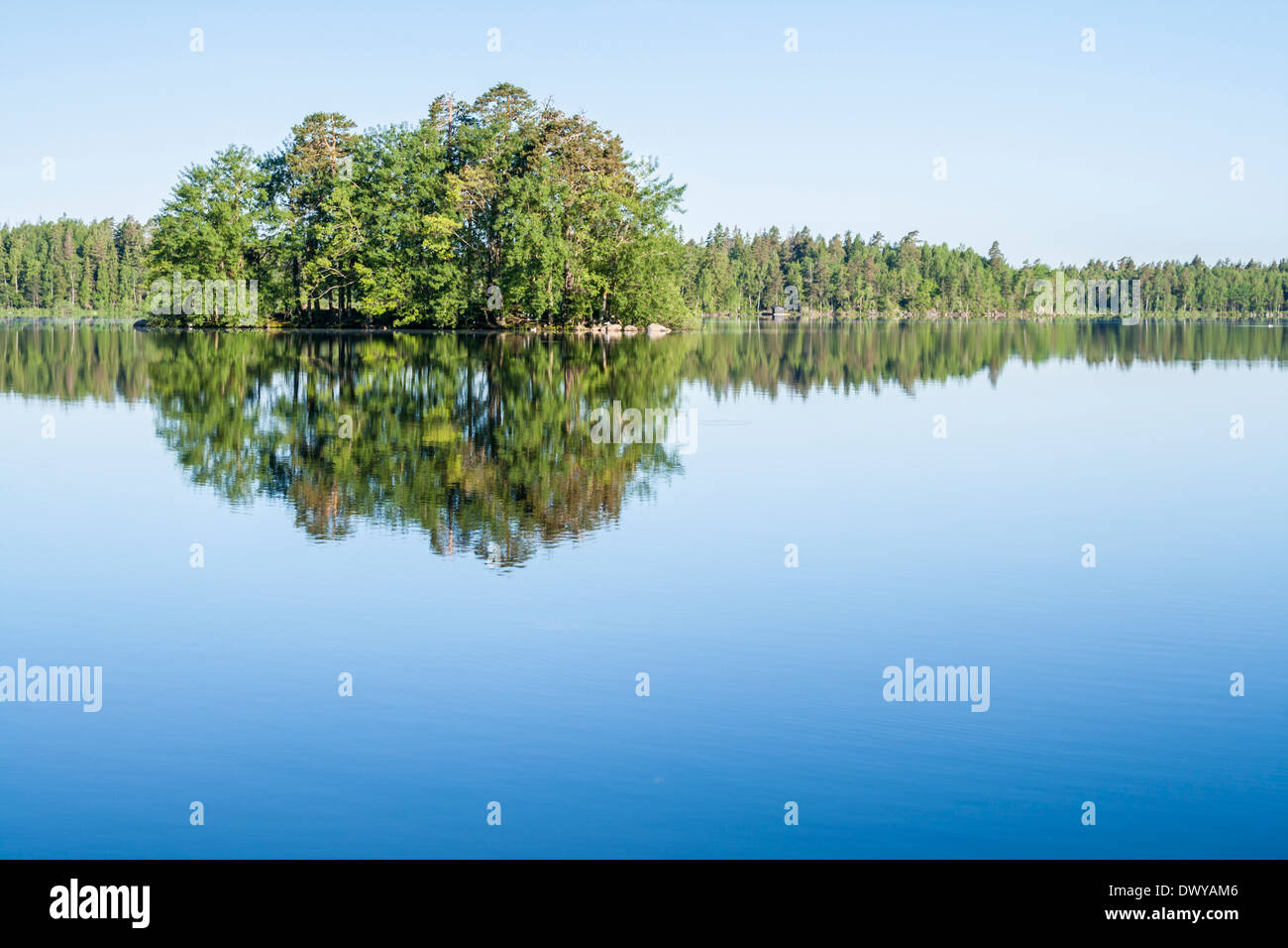 Pure island nature hi-res stock photography and images - Alamy