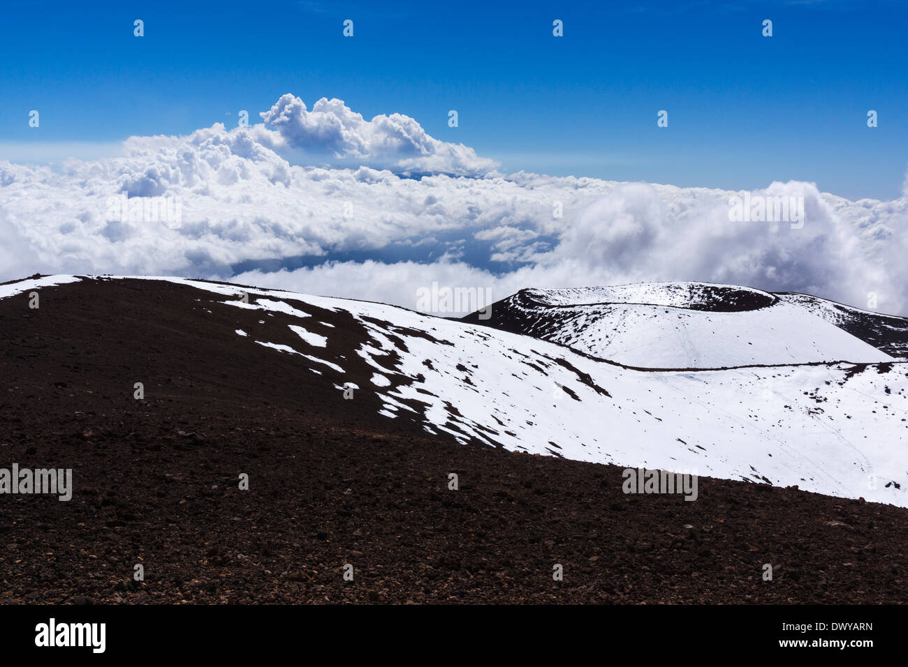 Pu`u Hau Kea cinder cone. Mauna Kea summit area, The Big Island, Hawaii ...