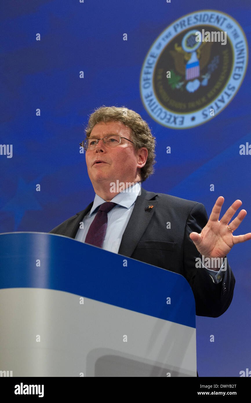 Transatlantic partnership hi-res stock photography and images - Alamy