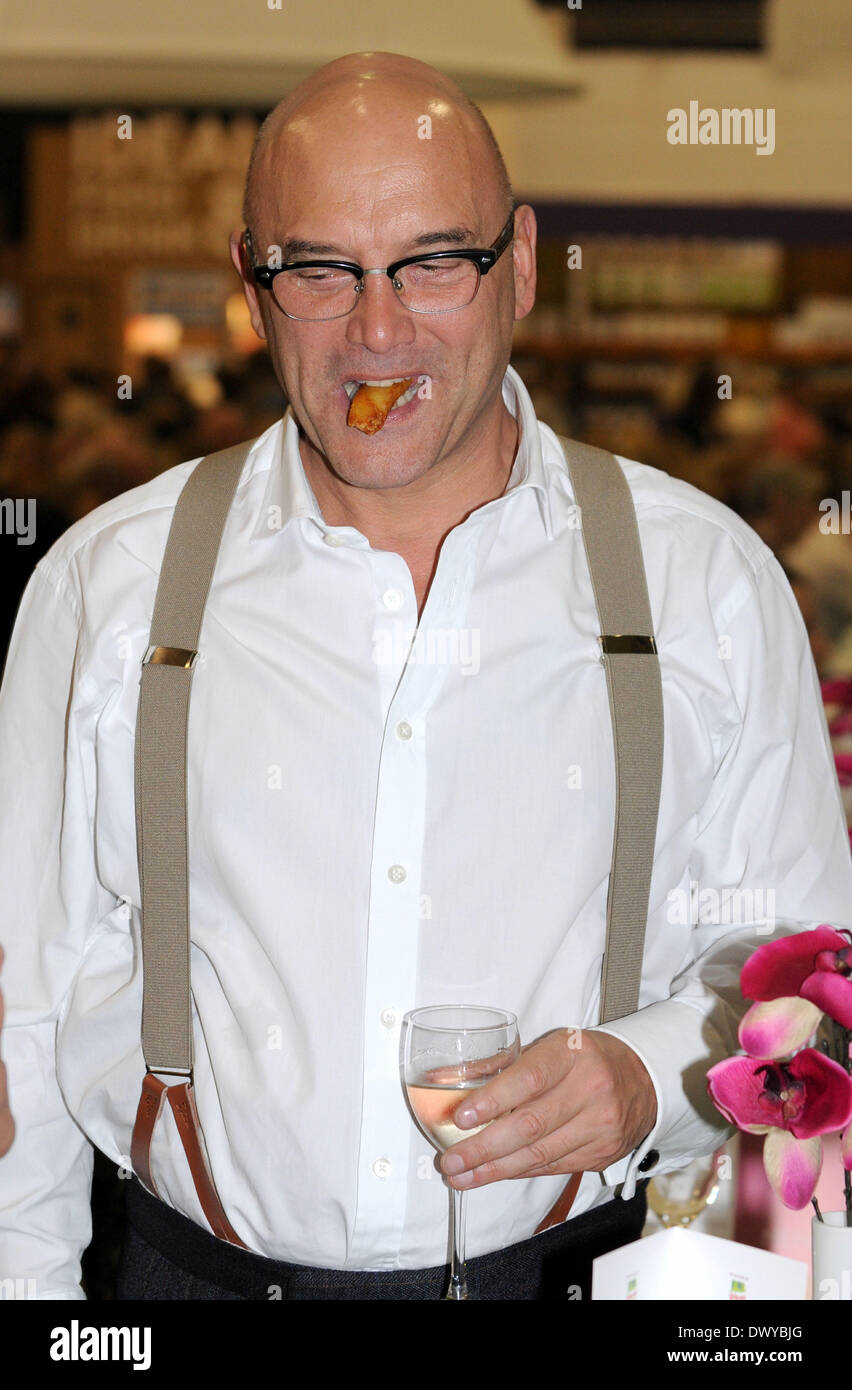 Gregg wallace hi-res stock photography and images - Alamy