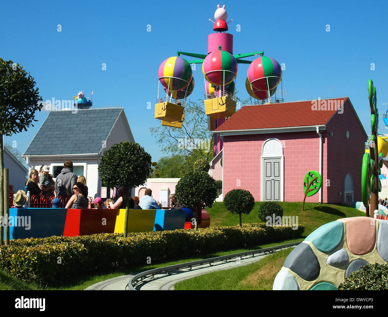 Peppa pig rides hi-res stock photography and images - Alamy