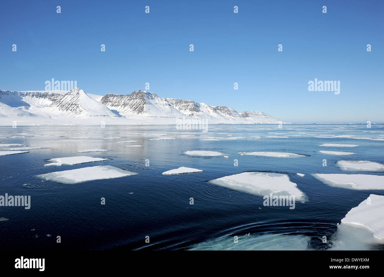 Ice floes in disko bay hi-res stock photography and images - Alamy