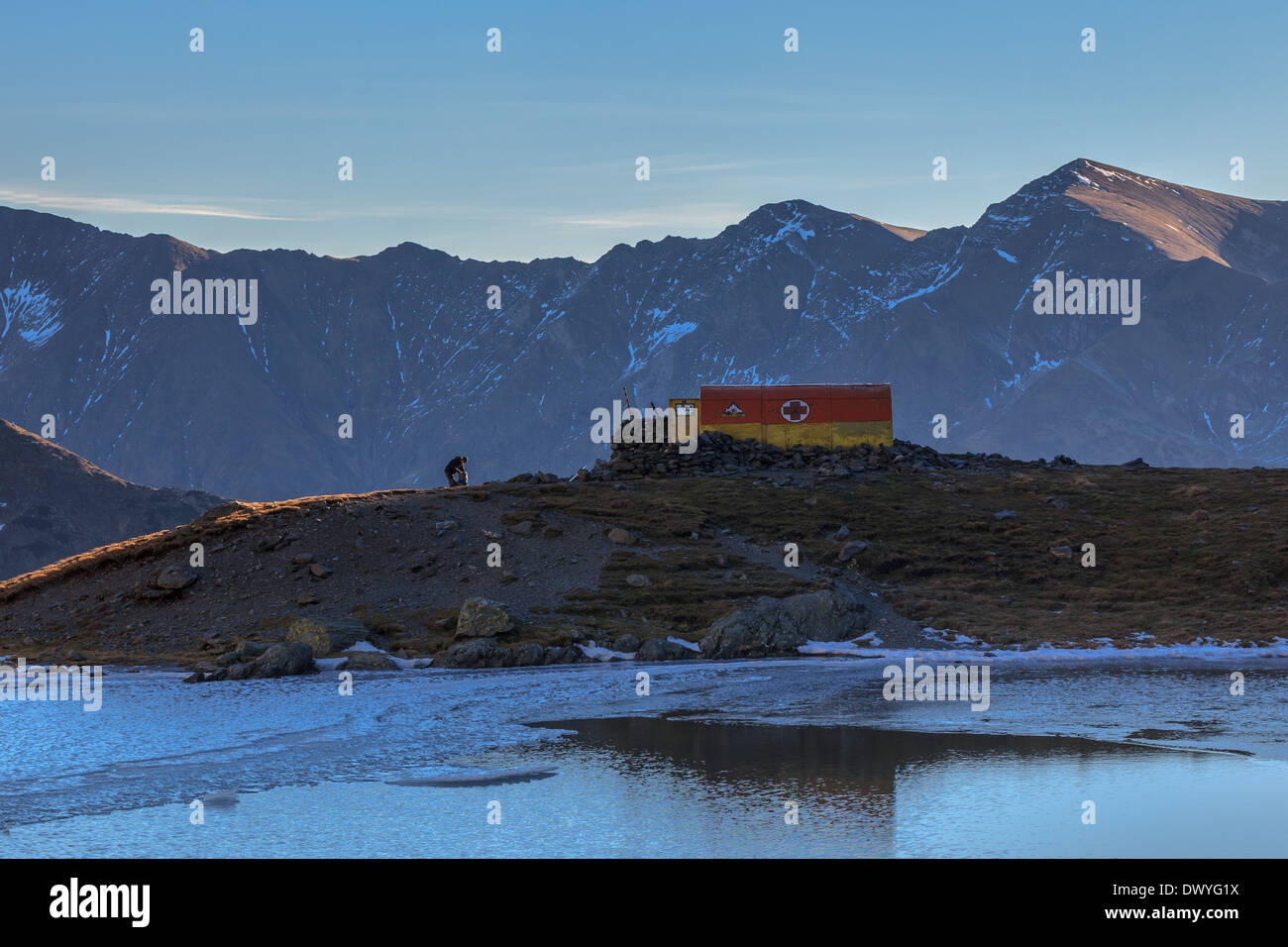 Mountain climber refuge hi-res stock photography and images - Alamy