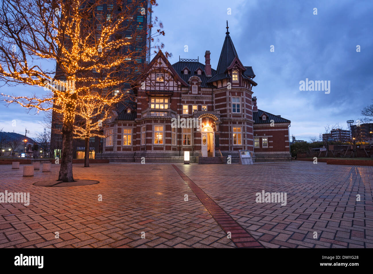 Russian style building hi-res stock photography and images - Alamy