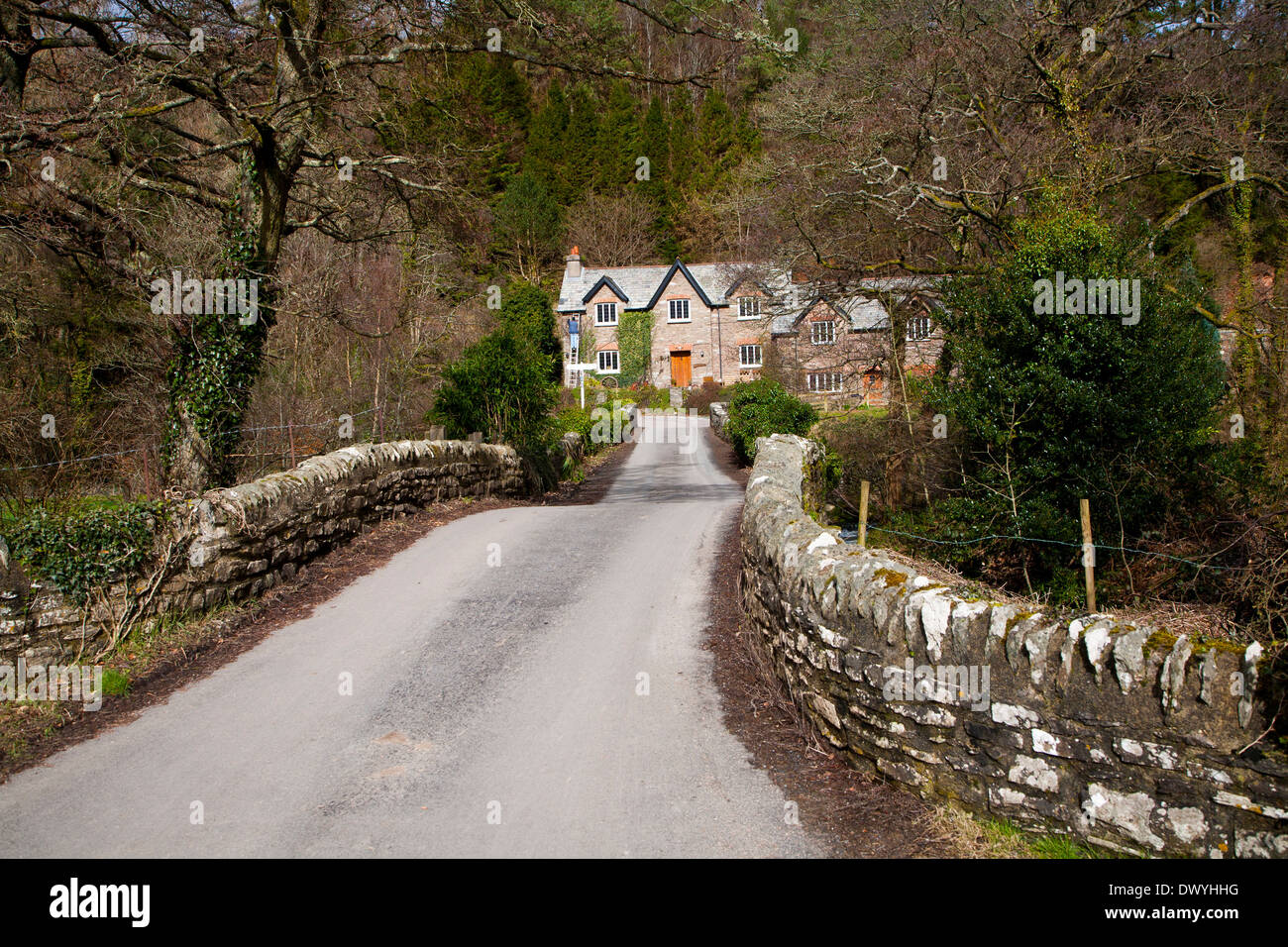 Packhorse bridge traditional village cottages, Brendon, Exmoor national ...