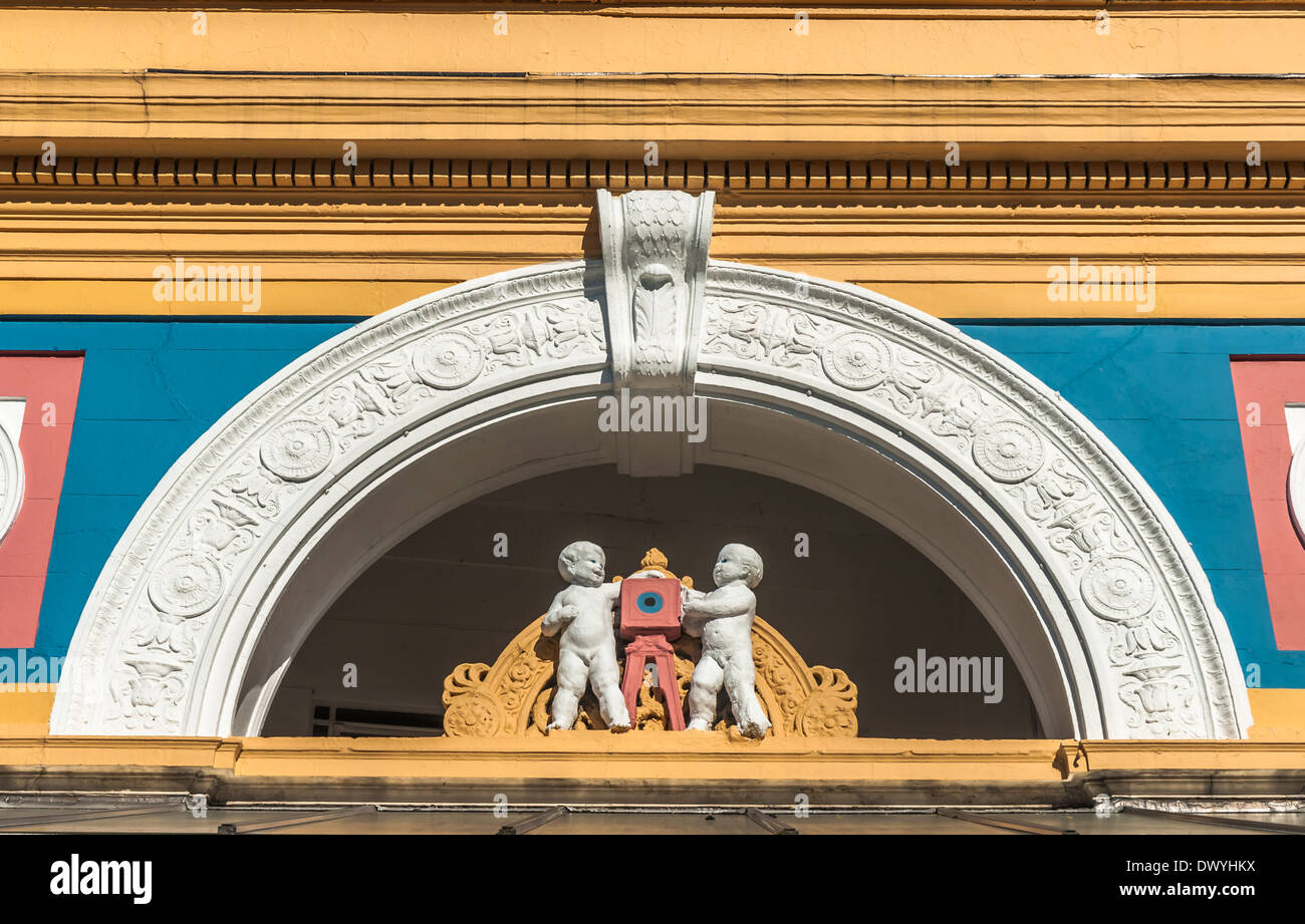 Old cinema building hi-res stock photography and images - Alamy