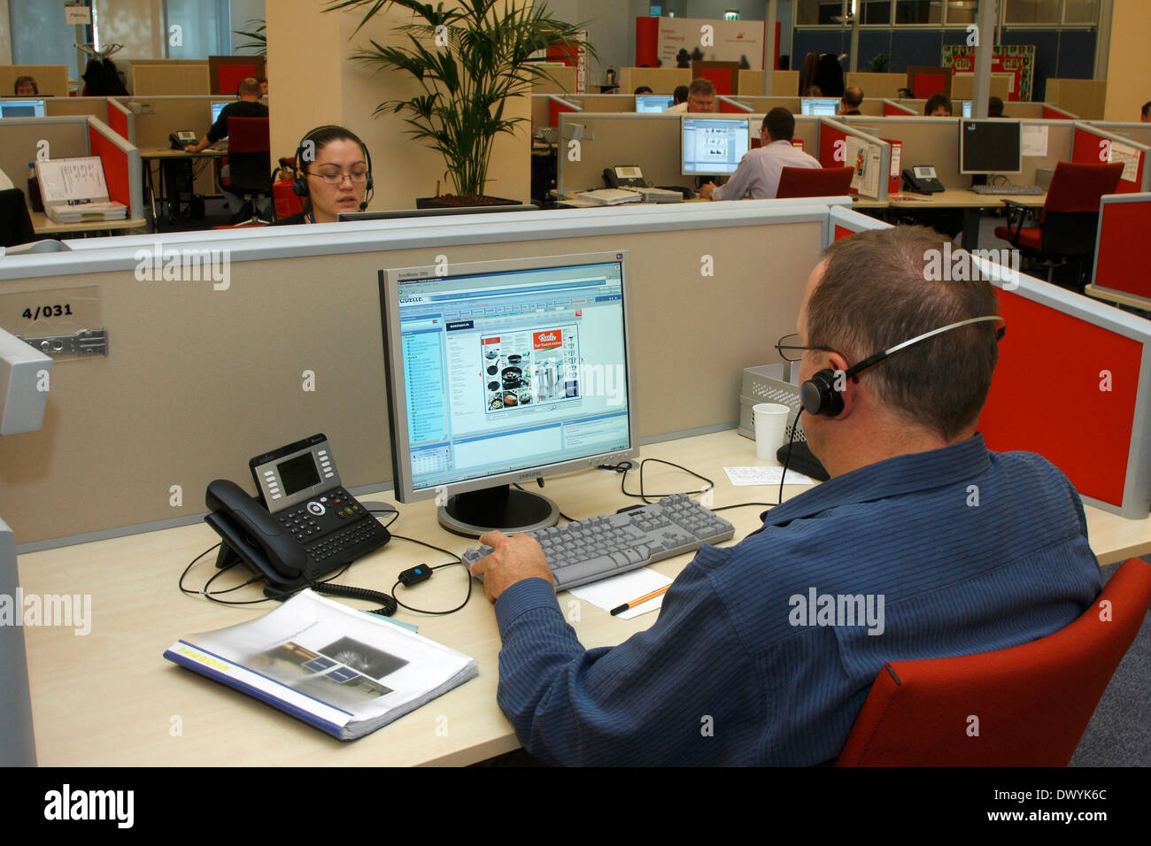 Communication source hi-res stock photography and images - Alamy